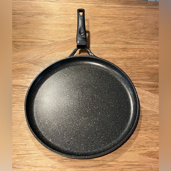 Neware | Kitchen | 1 Cast Aluminum Marble Round Griddle | Poshmark
